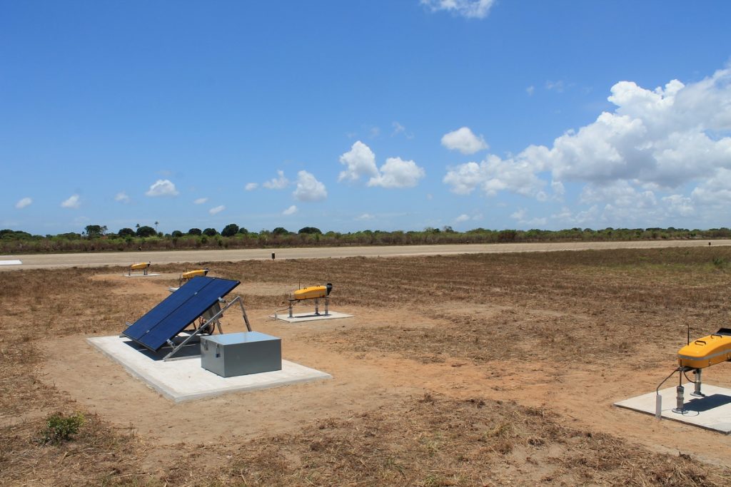 LED Runway Lighting System Sustaining 24-7 ICAO Compliant Operation ...